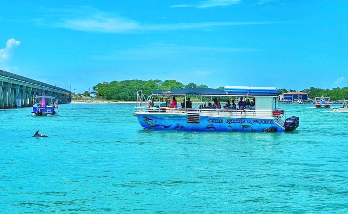Island Runner Cruises | Destin Parasailing